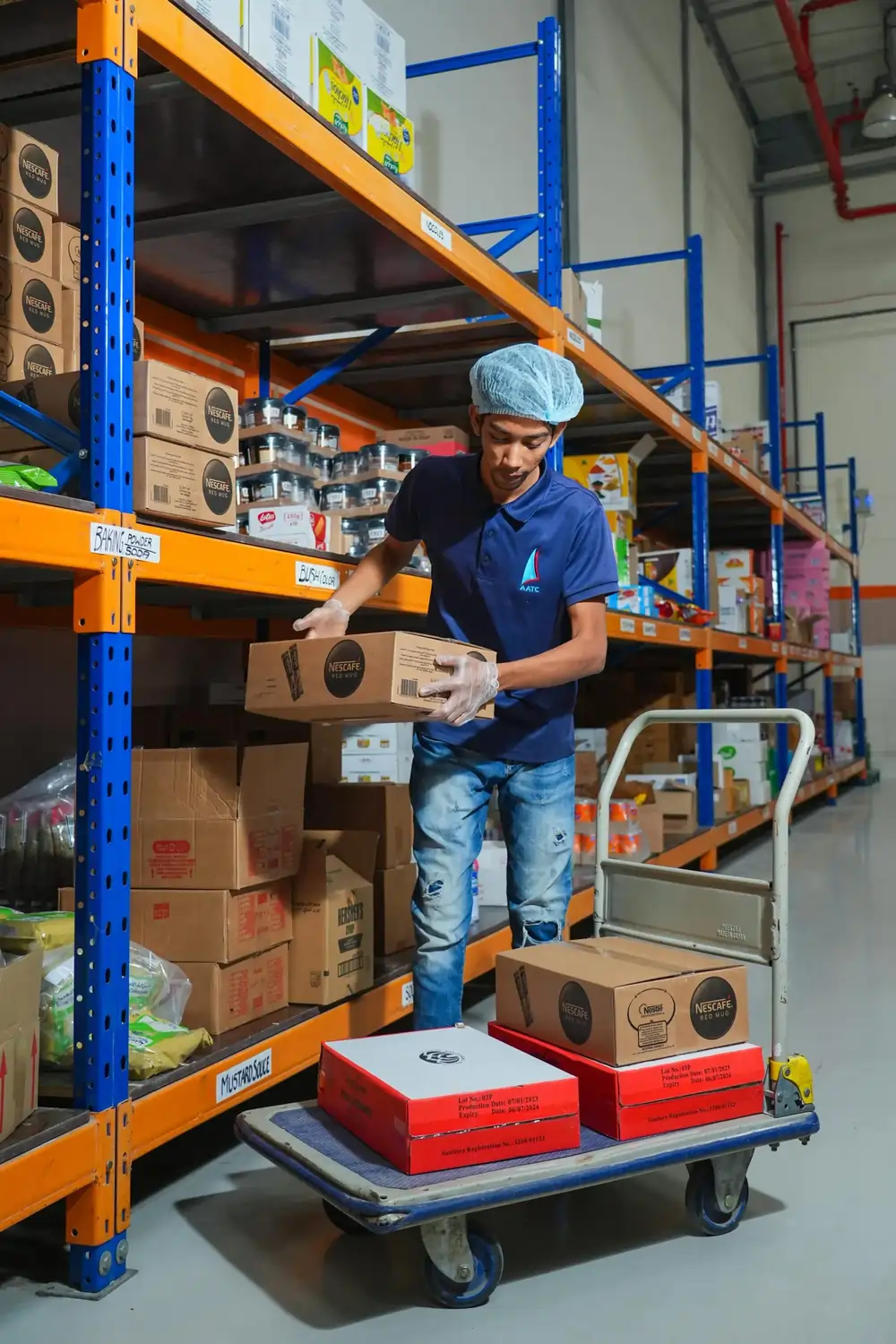 Leading food distribution company in Qatar|Safe & Efficient-Warehouse